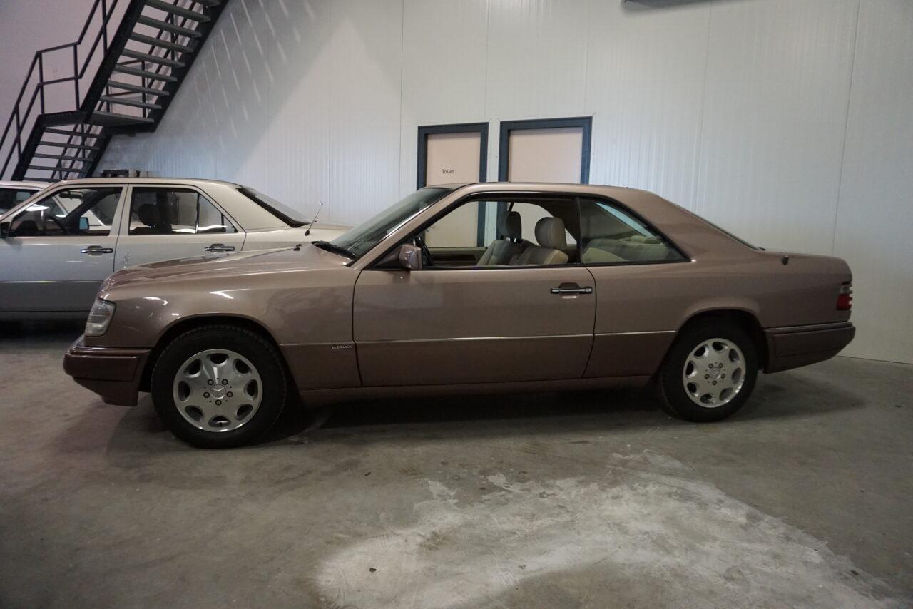 W124 serie - The "Ockhuisen" Mercedes-Benz Collection.